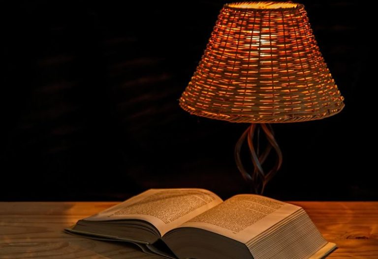 Una correcta iluminación es vital para el trabajo, la productividad y ...